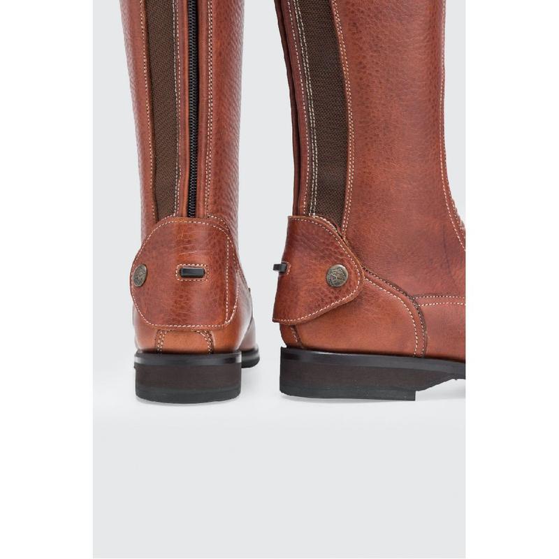 Oficerki Secchiari Athena koniakowe